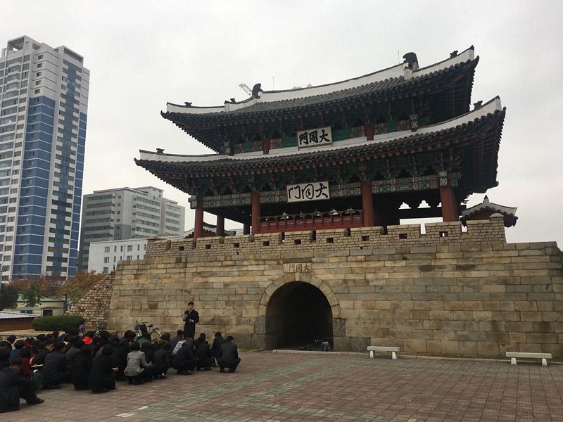 Taedongmun (Taedong Gate) & Pyongyang Bell | North Korea Travel Guide ...