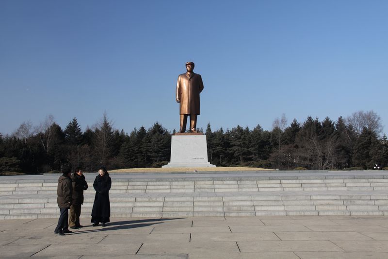 Chongjin Central Square | North Korea Travel Guide - Koryo Tours