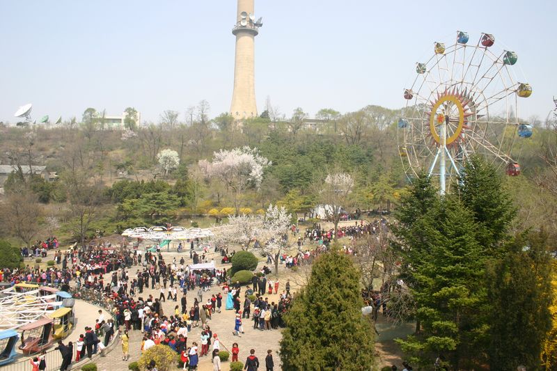 Old Kaeson Youth Park | North Korea Travel Guide - Koryo Tours