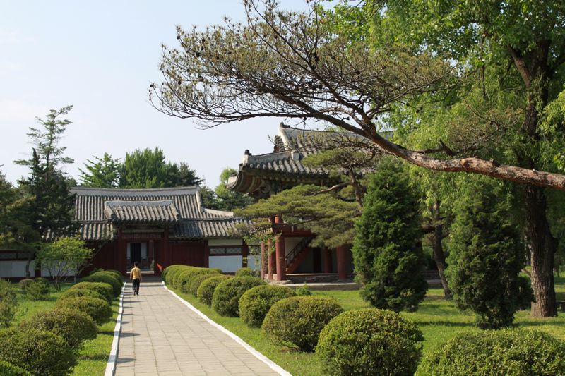Home of Ri Song Gye - Hamhung Royal Villa | North Korea Travel Guide ...