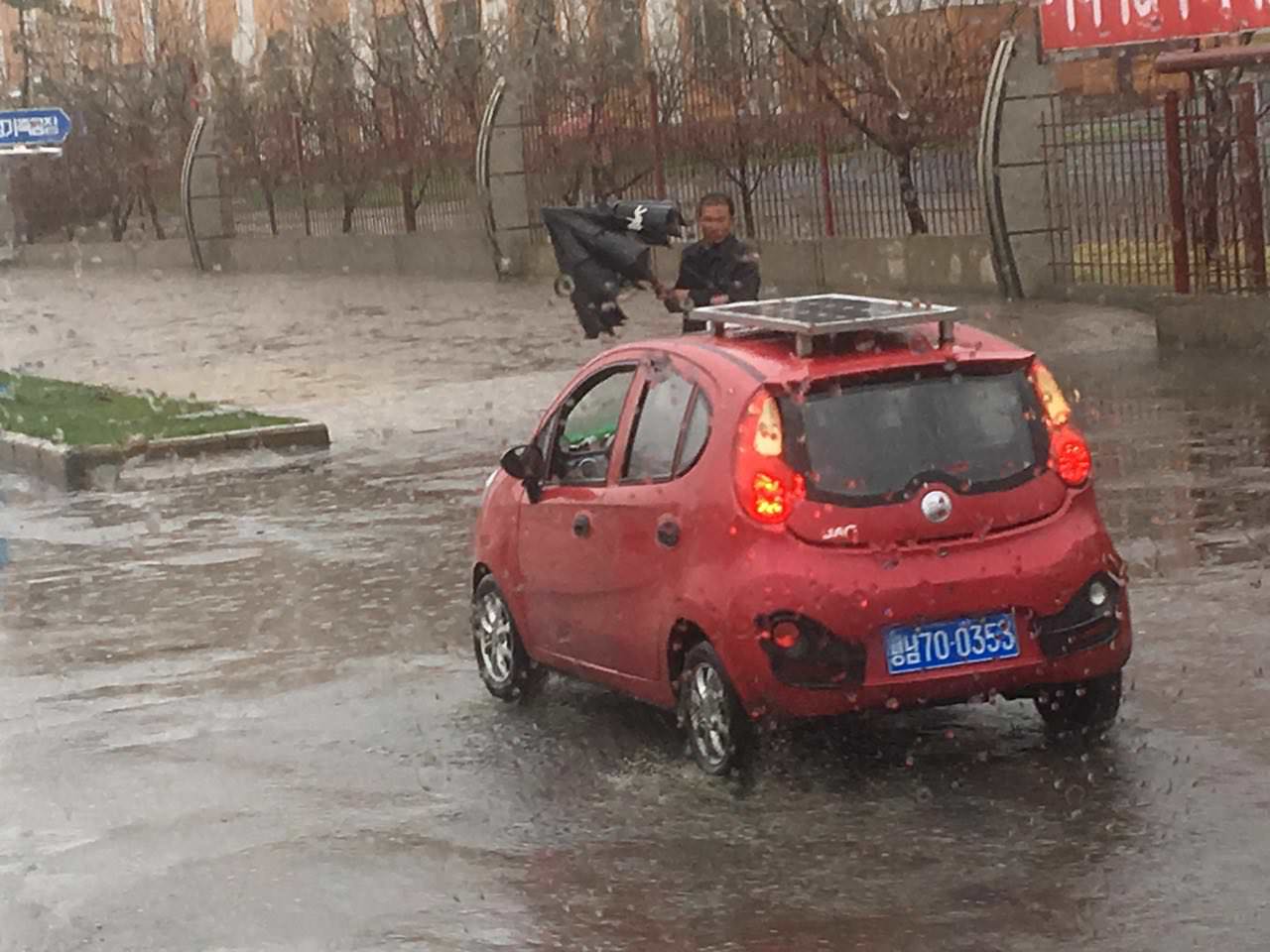 A Pyongyang Home Companion No.5: Pyongsong's Solar Taxis - Koryo Tours