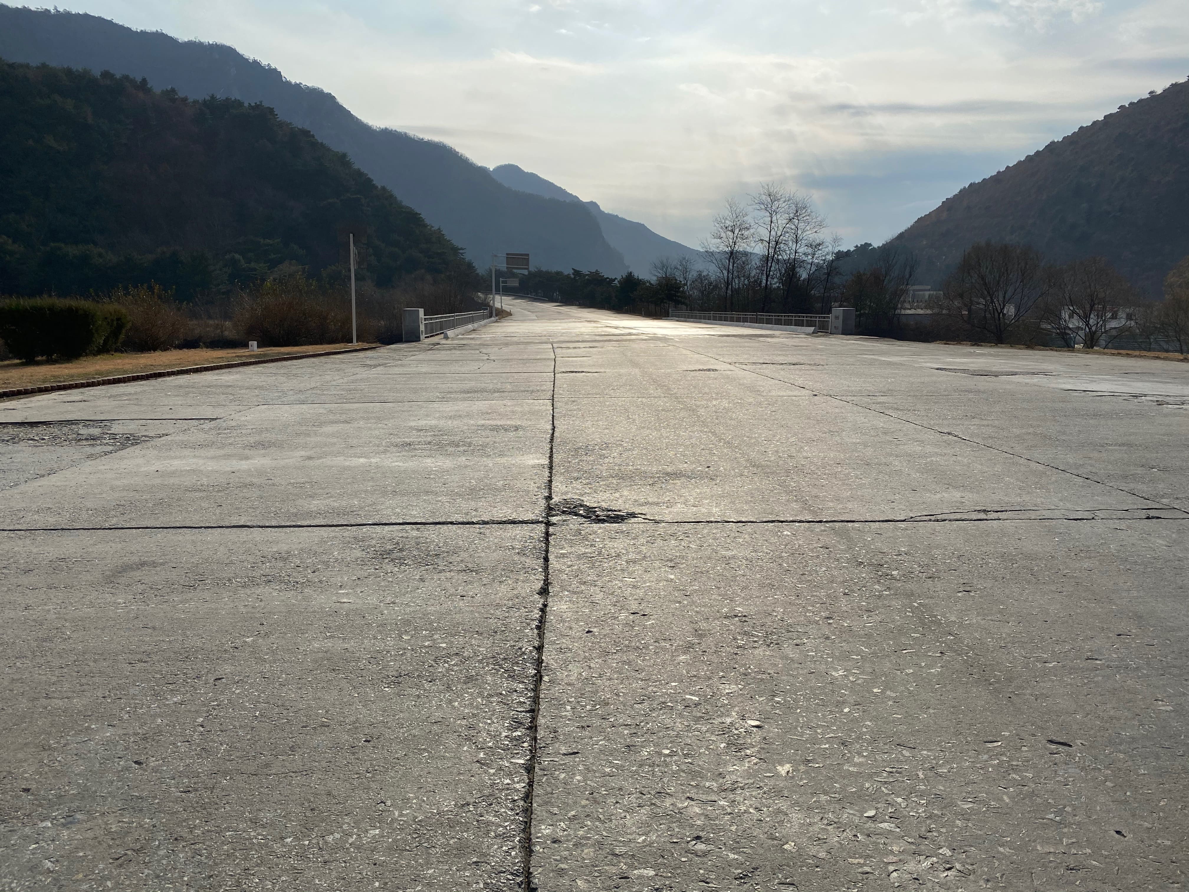 The Road From Pyongyang to Wonsan (Part 1) | North Korea Travel Guide ...